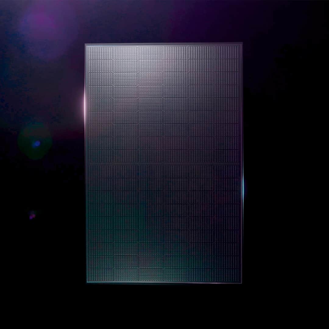 Thin-Film Solar Panels vs Traditional Solar Panels