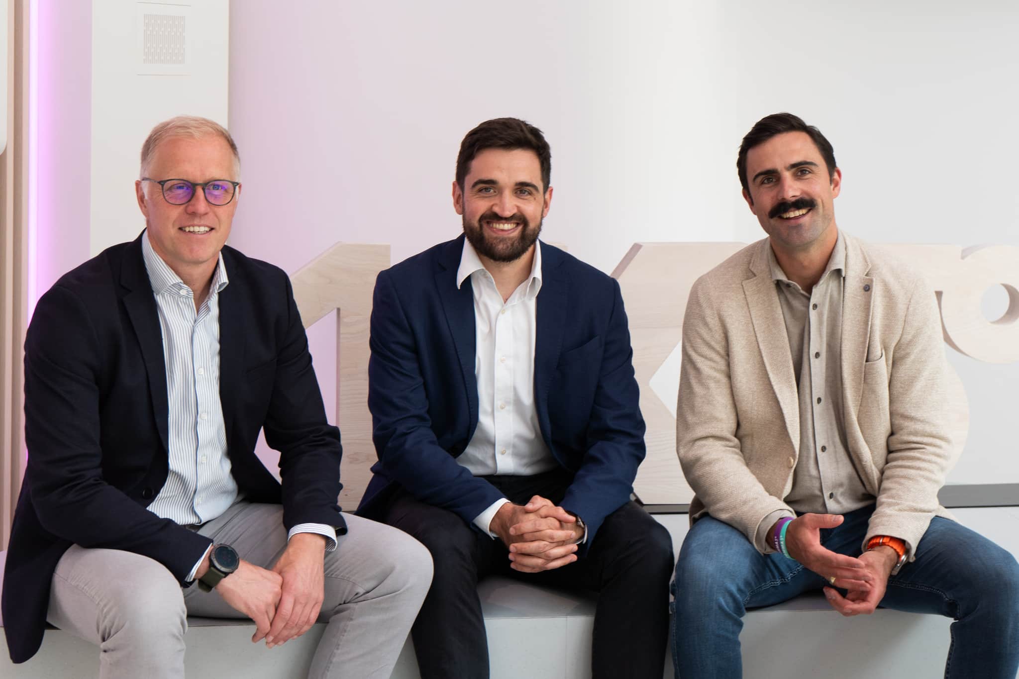 Solandeo verlässt Insolvenzverfahren und erhält Großauftrag von 1KOMMA5°